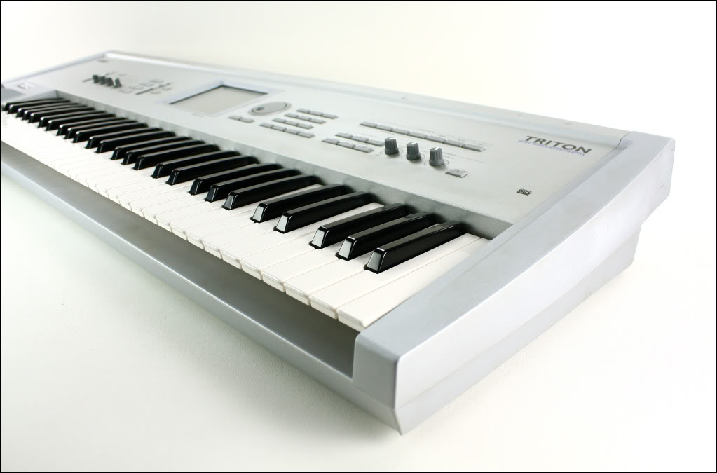 MATRIXSYNTH: Korg Triton 61 Key Synthesizer Workstation