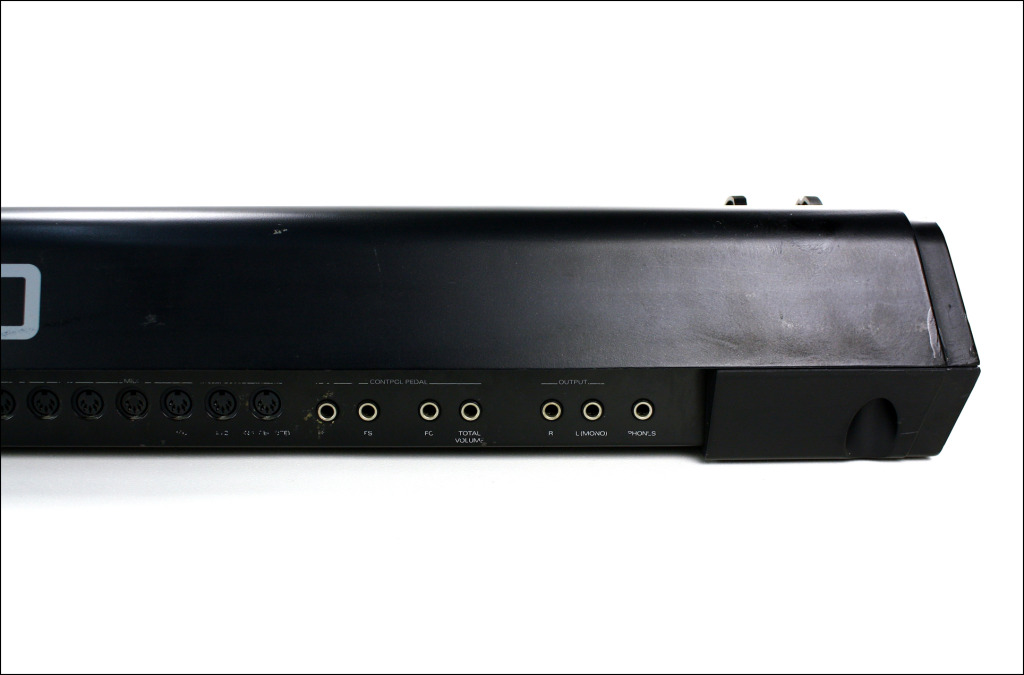 MATRIXSYNTH-B: Roland A-70 MIDI Controller Keyboard