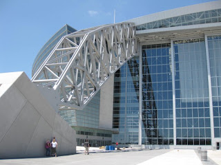 Art Hysterical: Flying Buttresses on Modern Architecture