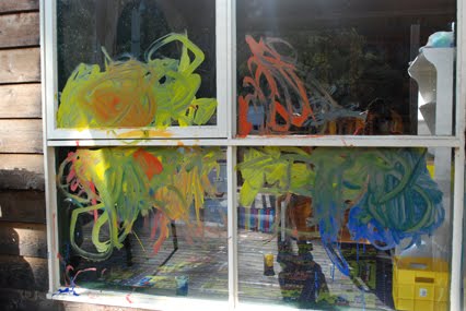 A BUNCH OF KEYS: Window painting