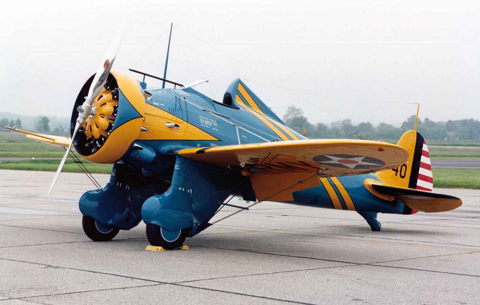 nhungdoicanh: Boeing P-26 Peashooter
