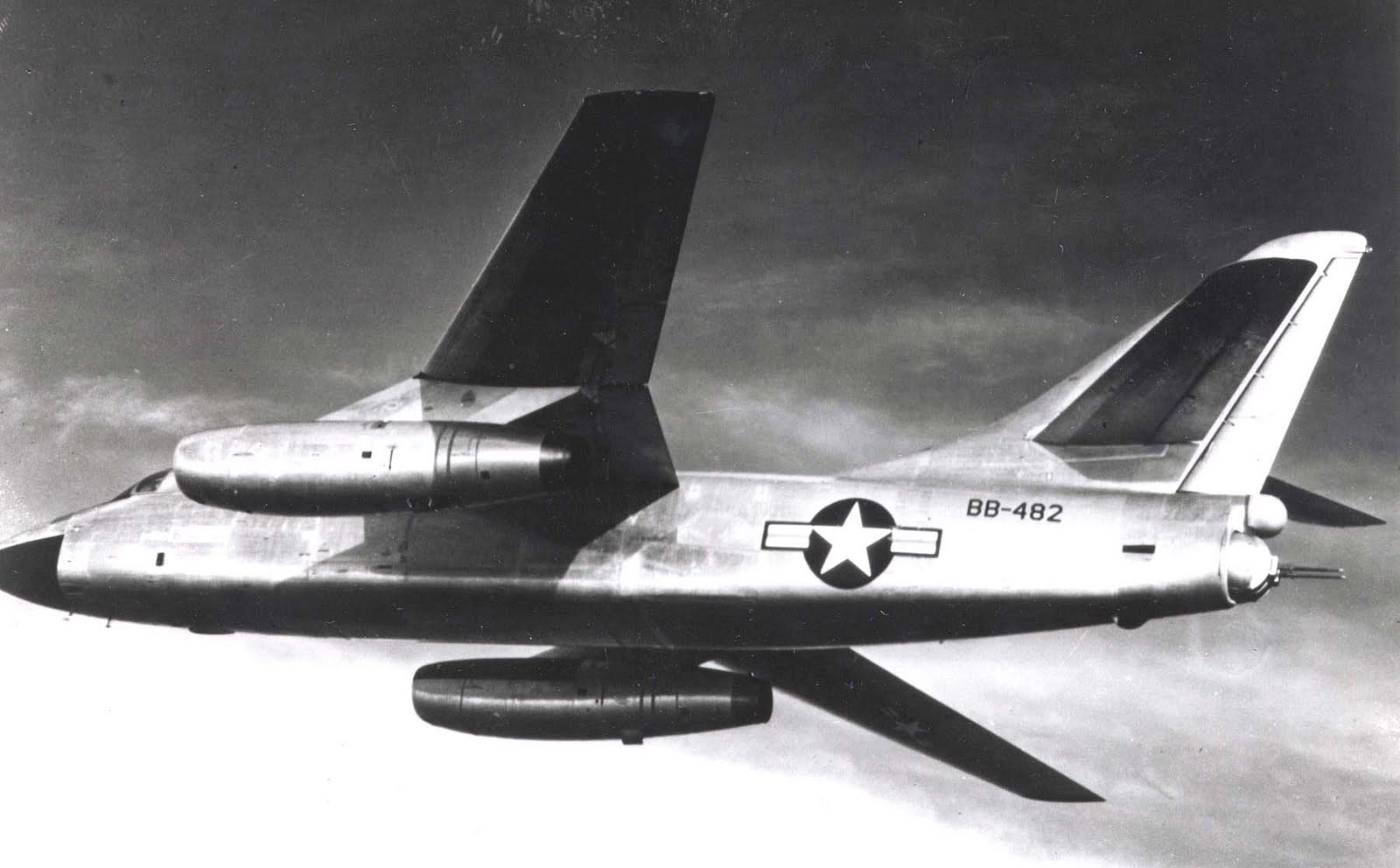 nhungdoicanh: Douglas B-66 Destroyer