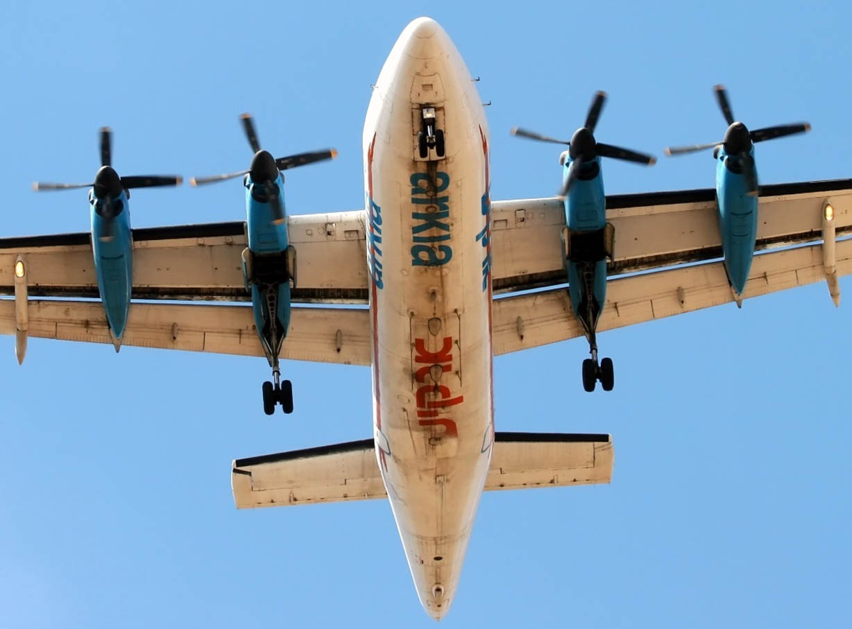 nhungdoicanh: de Havilland Canada DHC-7 Dash 7