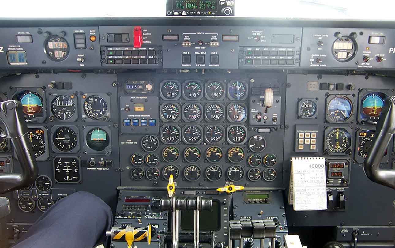 nhungdoicanh: de Havilland Canada DHC-7 Dash 7