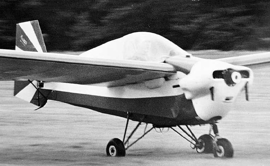 nhungdoicanh: Tipsy T-66 Nipper