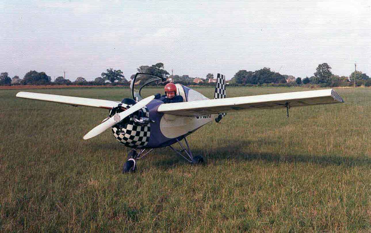 nhungdoicanh: Tipsy T-66 Nipper