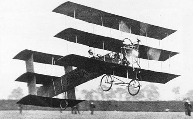 nhungdoicanh II: Roe Triplane (Avro Triplane)