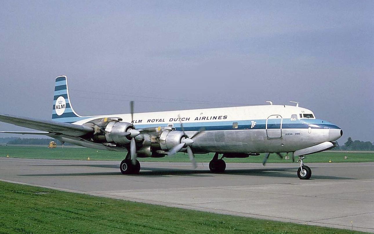 nhungdoicanh: Douglas DC-7