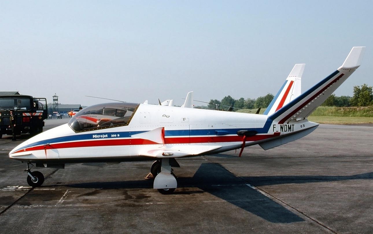 nhungdoicanh: Microturbo Microjet 200