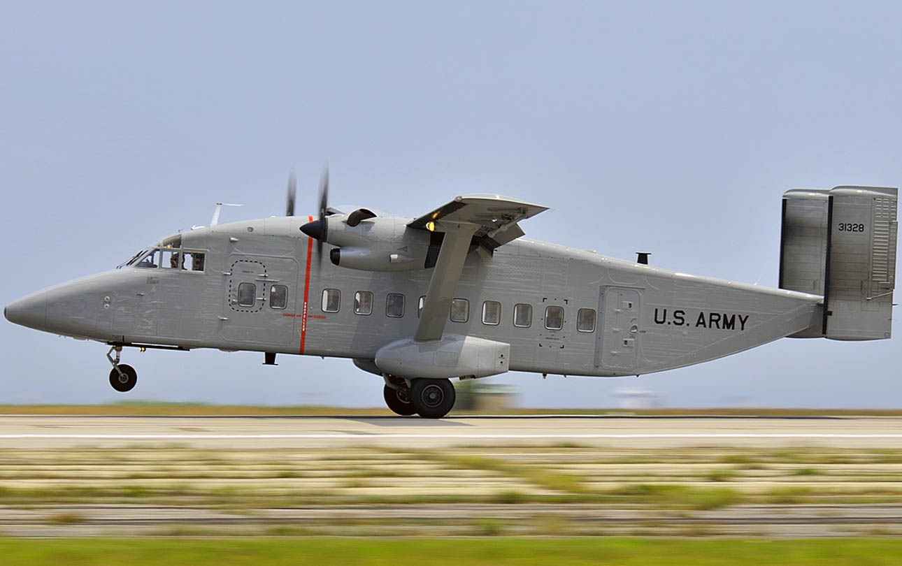 nhungdoicanh: Short C-23 Sherpa