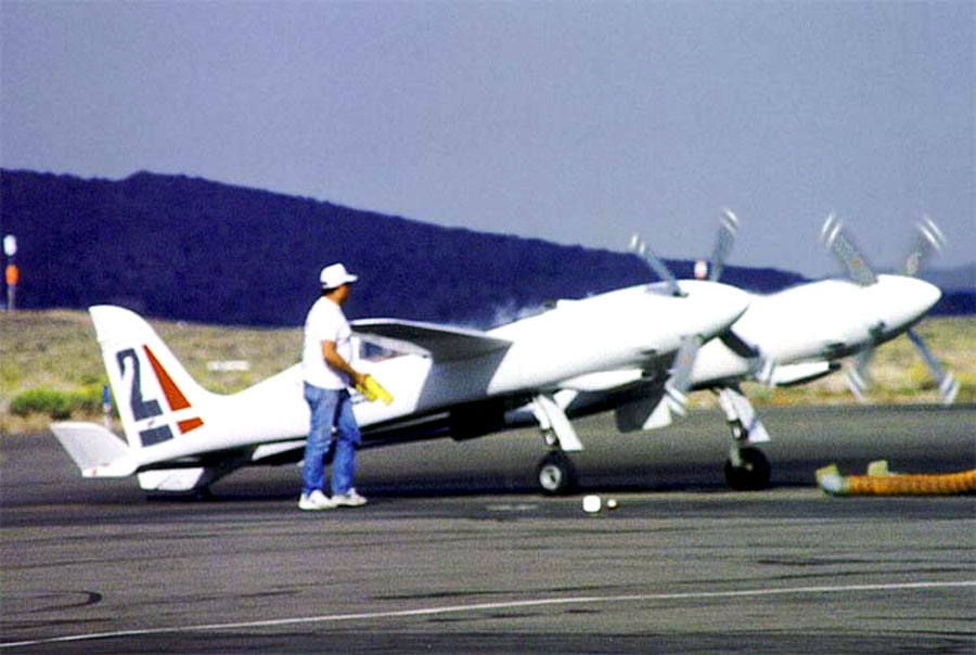 nhungdoicanh: Scaled Composites Pond Racer