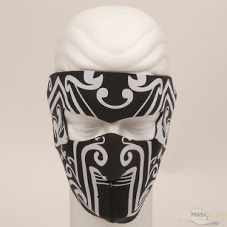 Niezmywalna Tozsamosc: Maski neopranowane