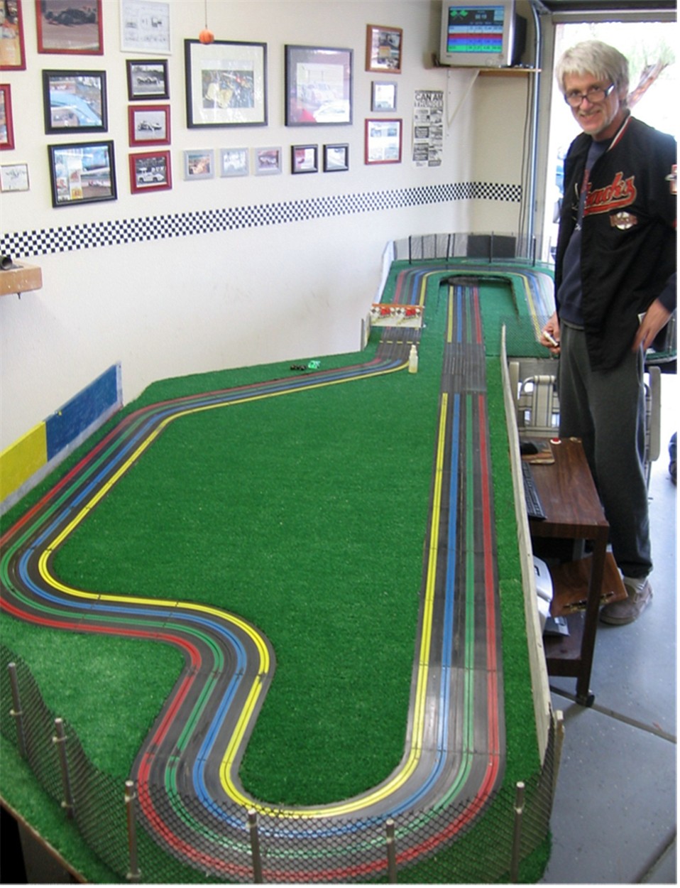SLOT CARS SO CAL: ZONIES - Arizona HO Racing
