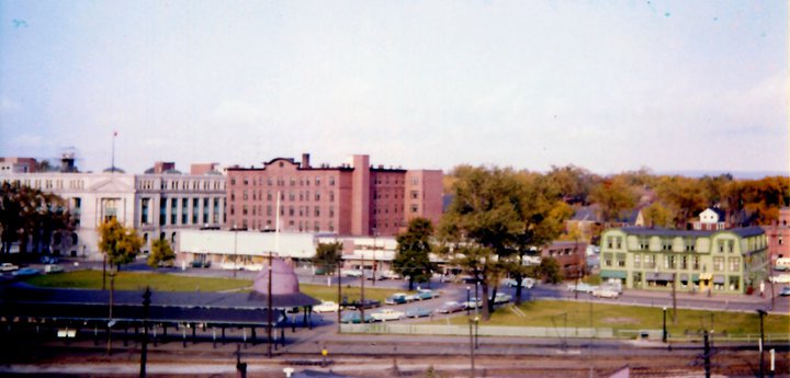 An Abhainn: Old Photos of Moncton