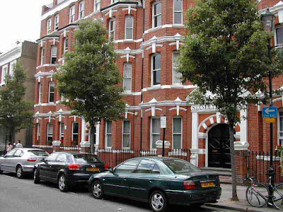 Living in London: Park Walk , Chelsea