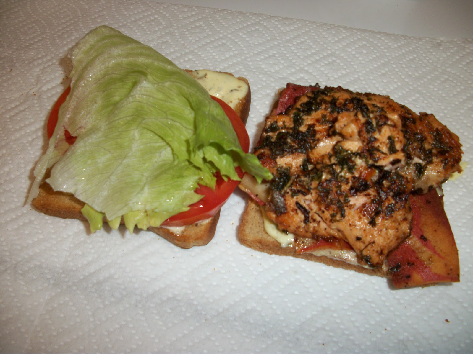 Happiness is: Cupcakes and Tiaras: Something Sweet : Delicious Delights