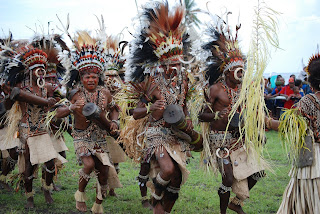 EURALIA PAINE: MILNE BAY MAGIC
