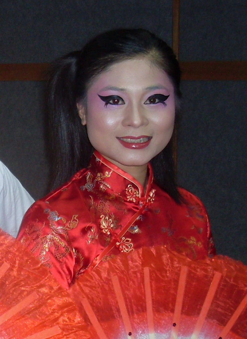 .: Panggung Budaya, UPSI: Makeup Penari Kolej