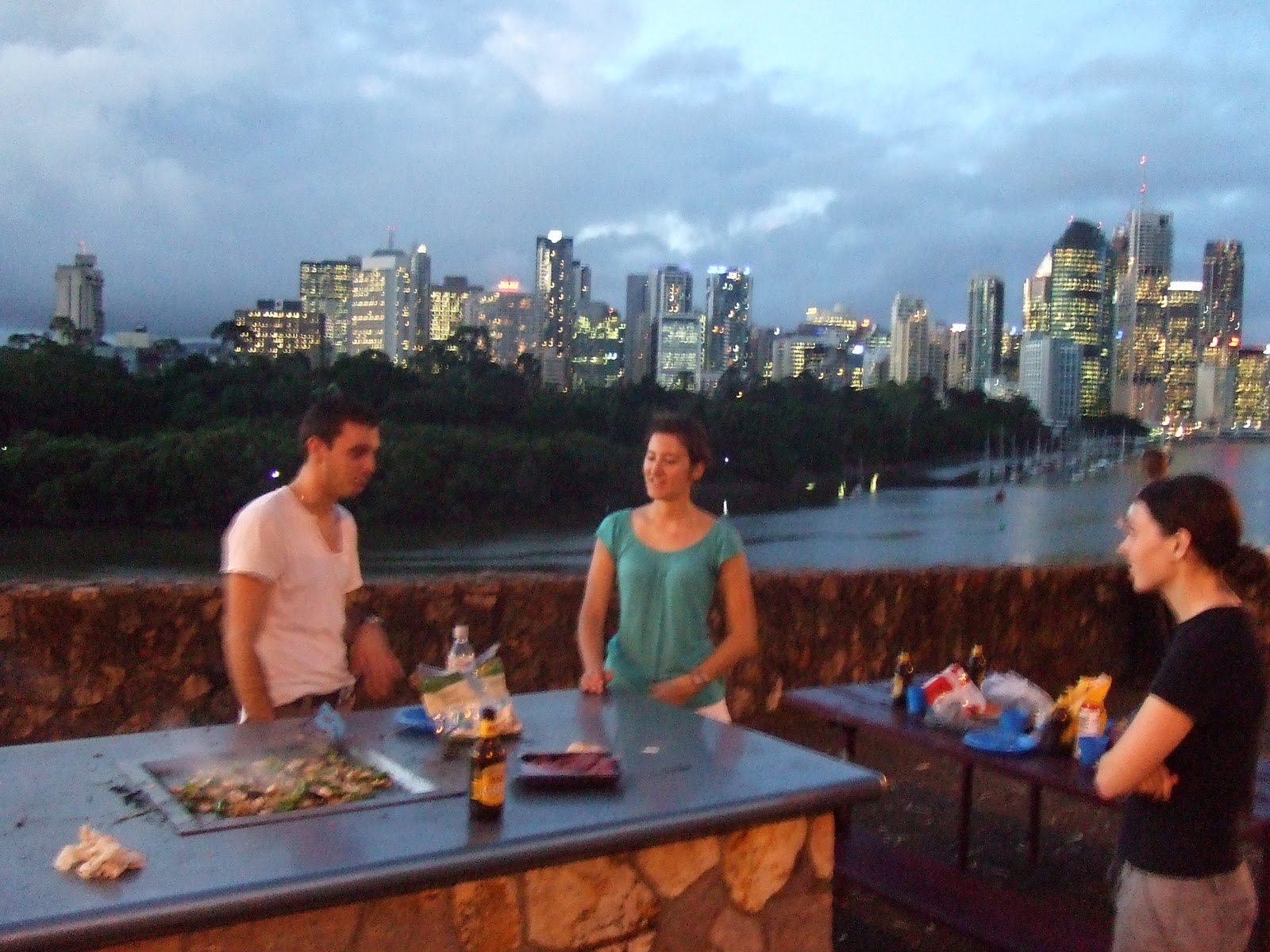 Six mois la tête en bas !: BBQ at Kangaroo Point