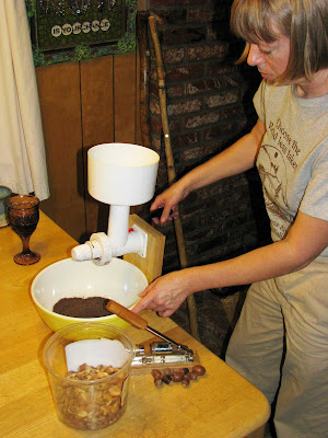 earth home garden: Orchid Black's Acorn Processing Class...