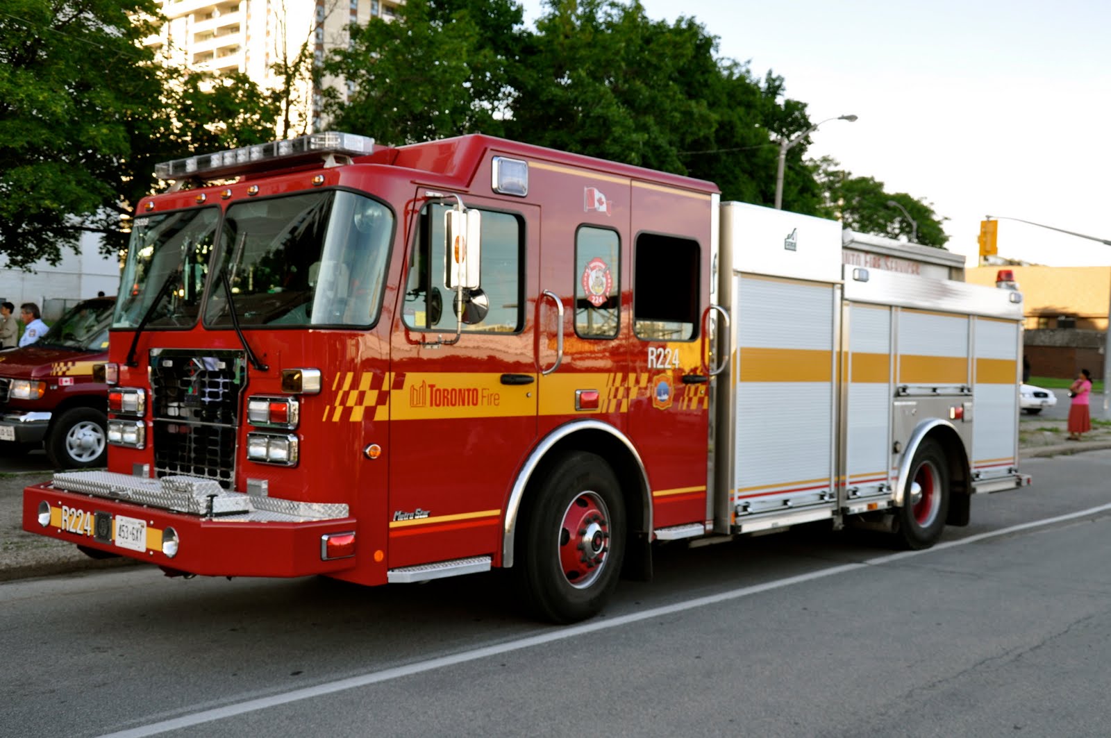 Toronto Fire Pics - Blog: Rescue 224