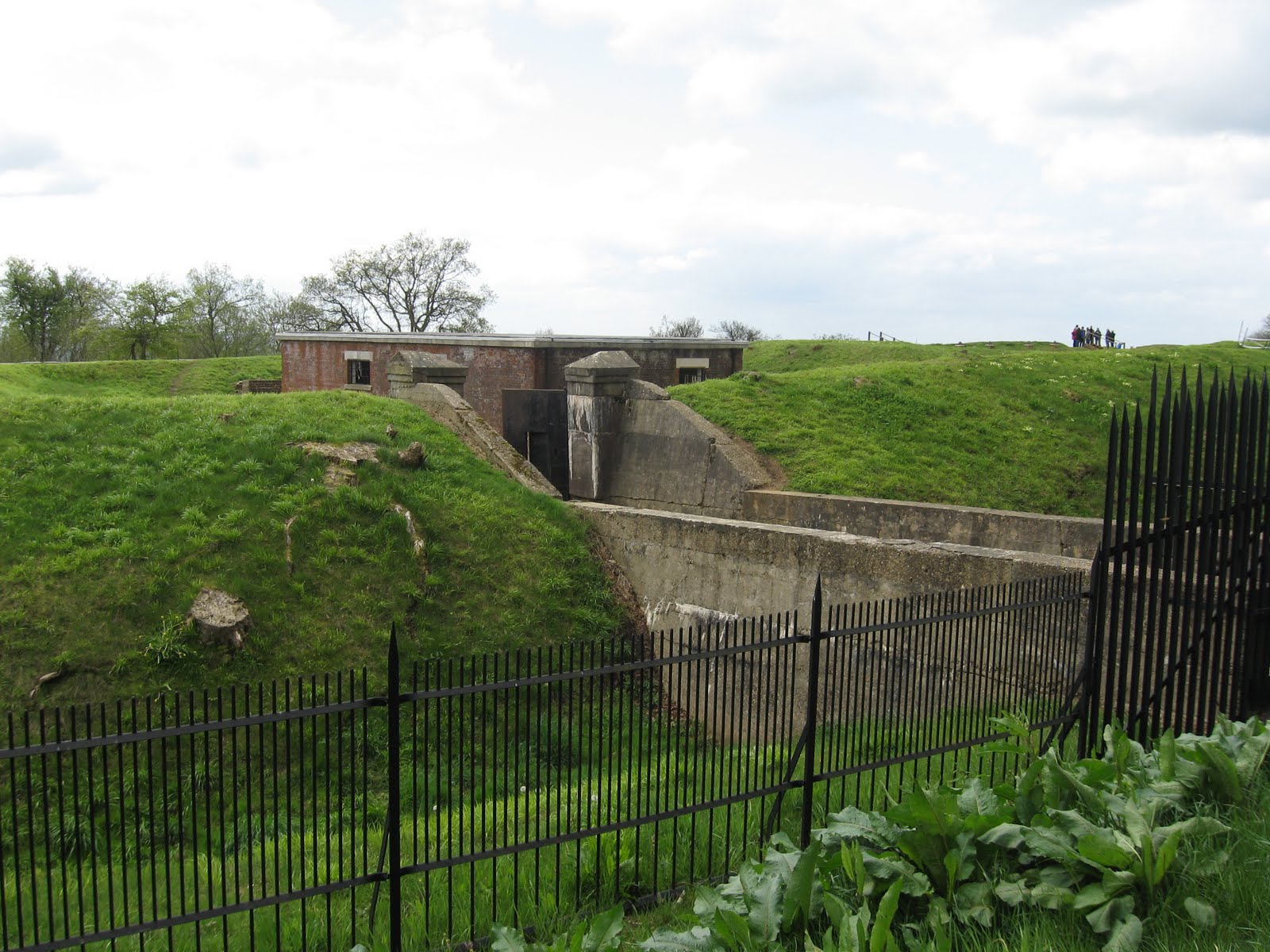 Dobbinland: Reigate Fort