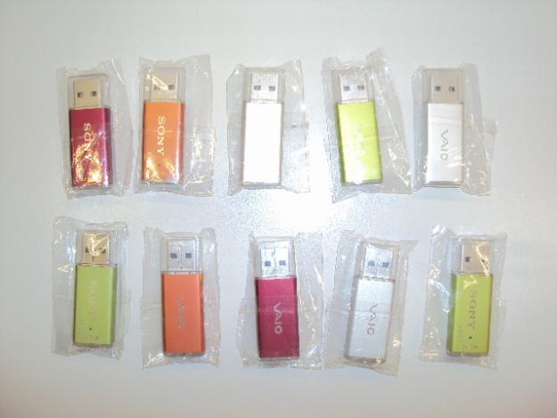 Selmaatiaan :): Flashdisk ? Tau Flashdisk kaaaan :))
