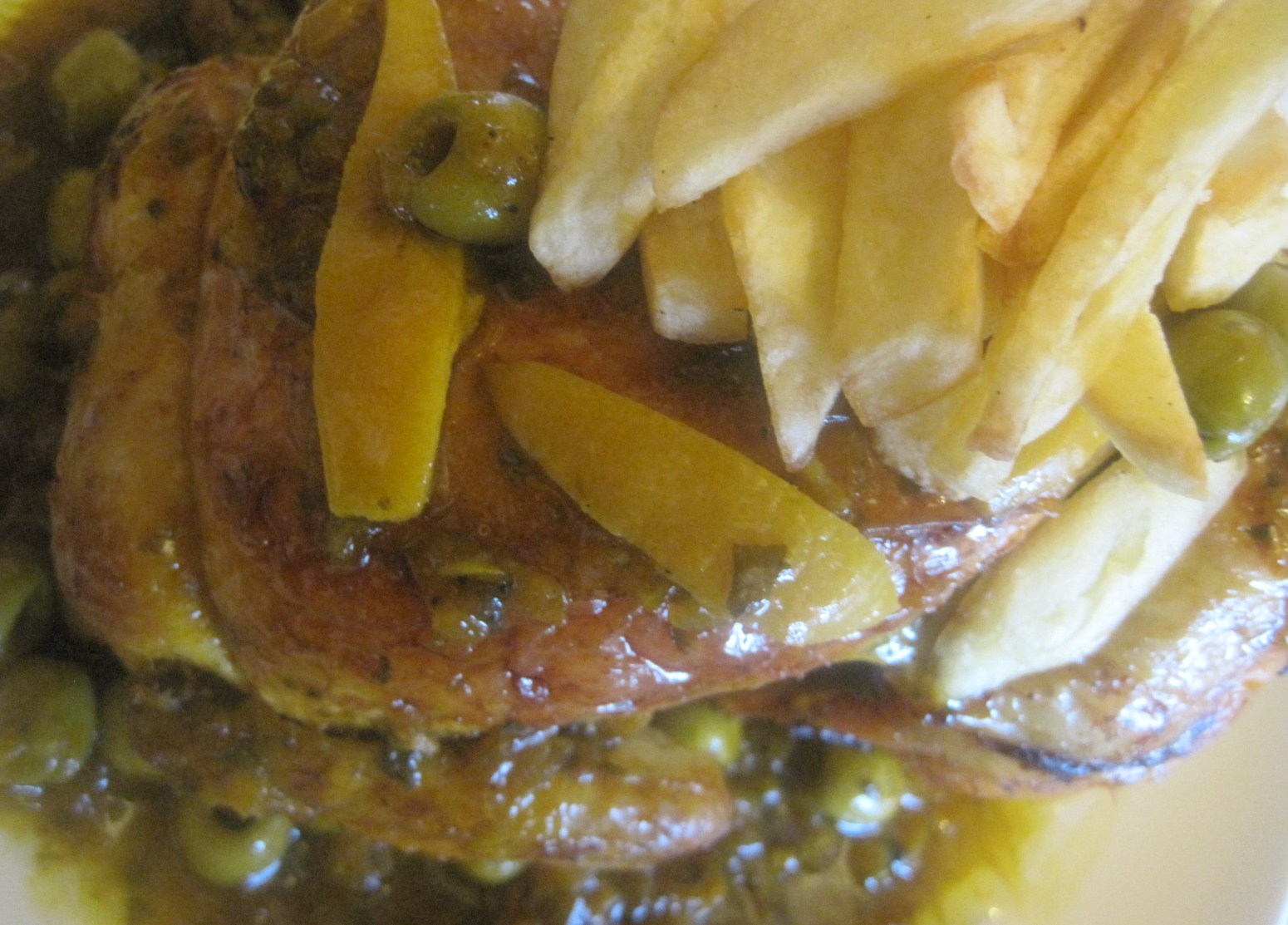 Dwaz au poulet, olives et frites / Dwaz dyal Djaj b'zitoun o L'frite à ...