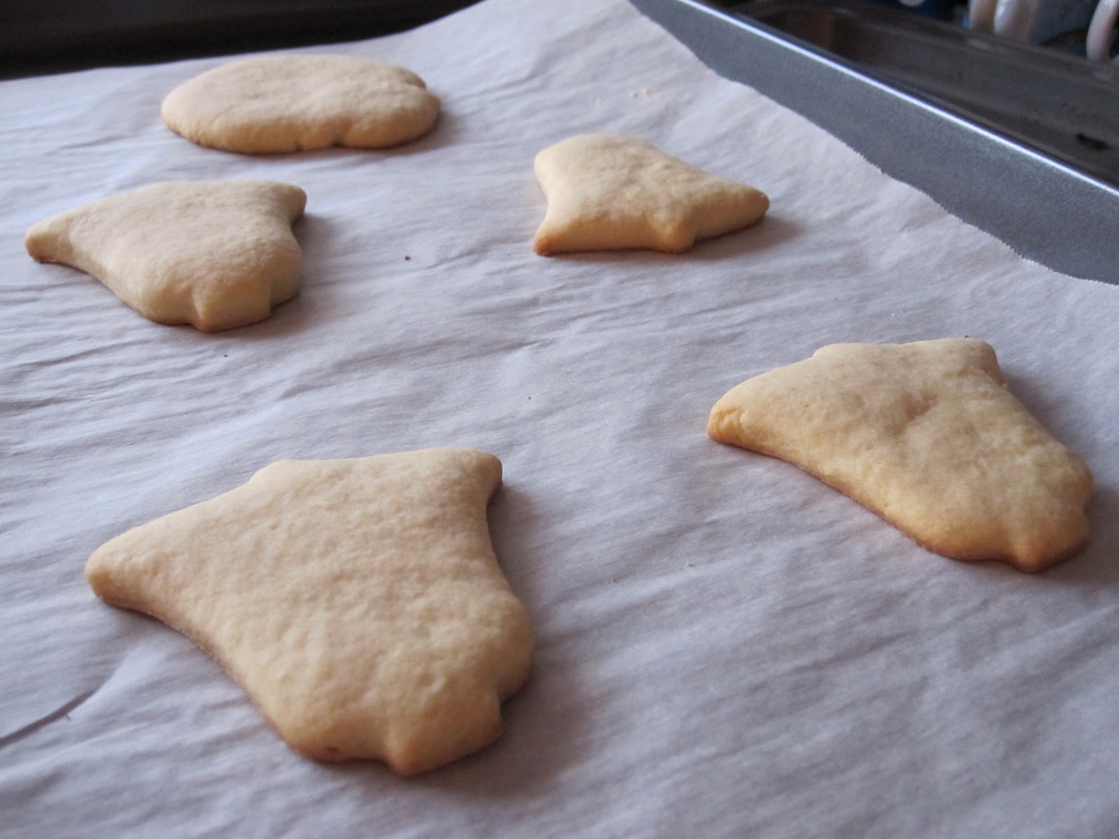 Shimmy Shake Bake: Eggnog Creams and the Cookie Party