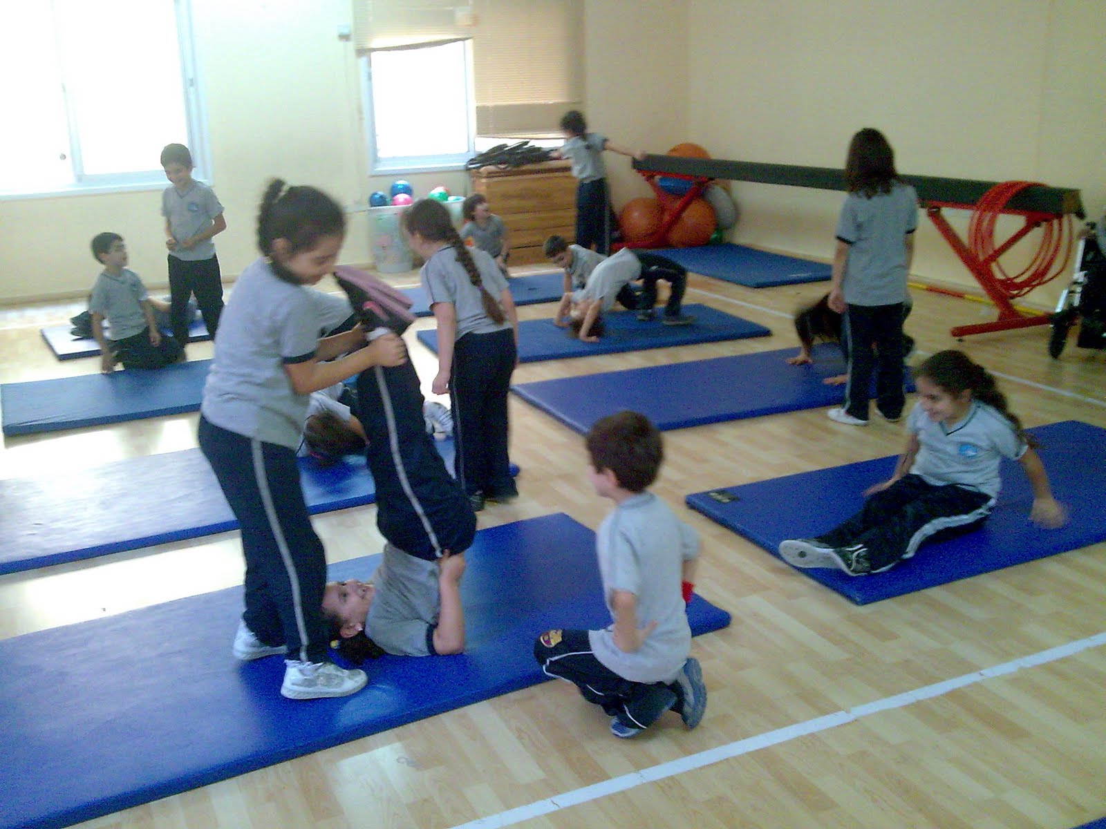 Mrs.Victoria Blog: Gr.2 Gymnastics. Training lesson. We repea all ... Mrs.Victoria Blog: Gr.2 Gymnastics. Training lesson. We repea all ...