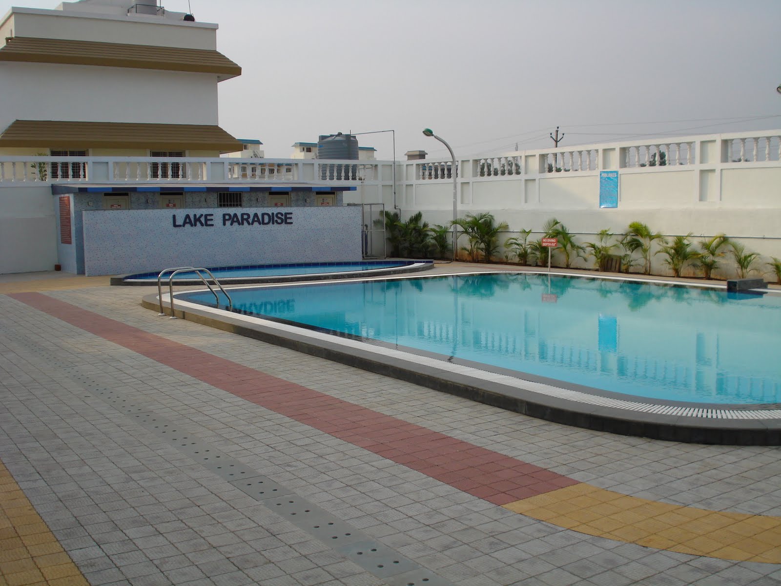 Lake Paradise Talegaon (Pune): Swimming Pool