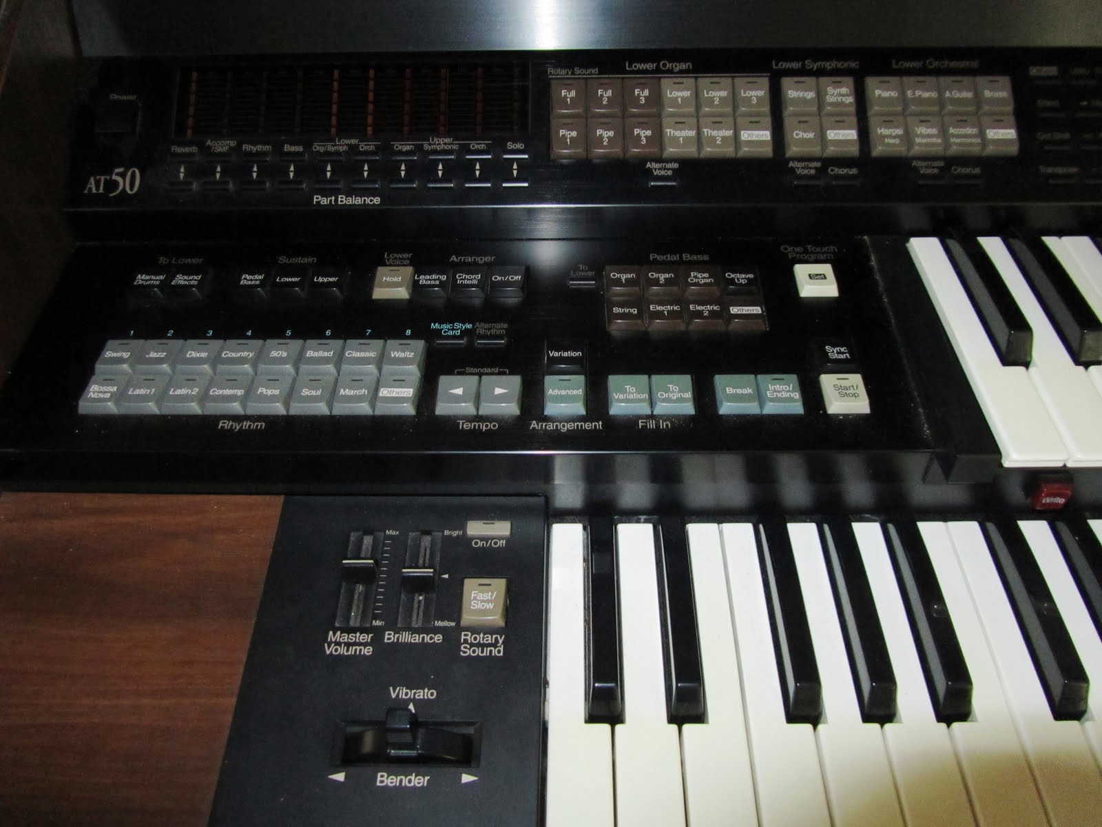 Roland Atelier Orgel AT50