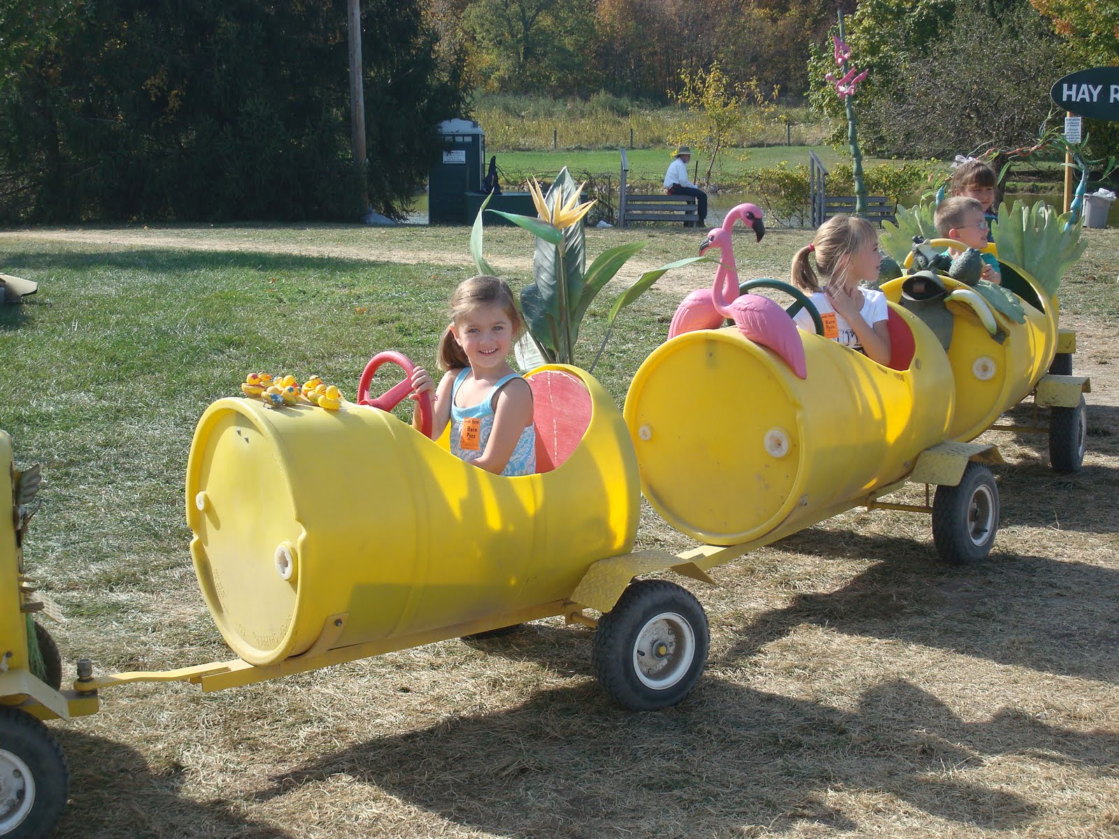 Precious girls: Fall Fun @ Leeds Farm!