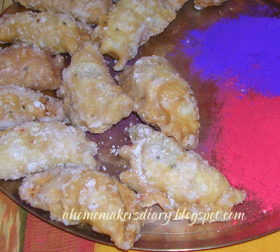 Gujia or Paraki to Enjoy Holi. - A Homemaker's Diary