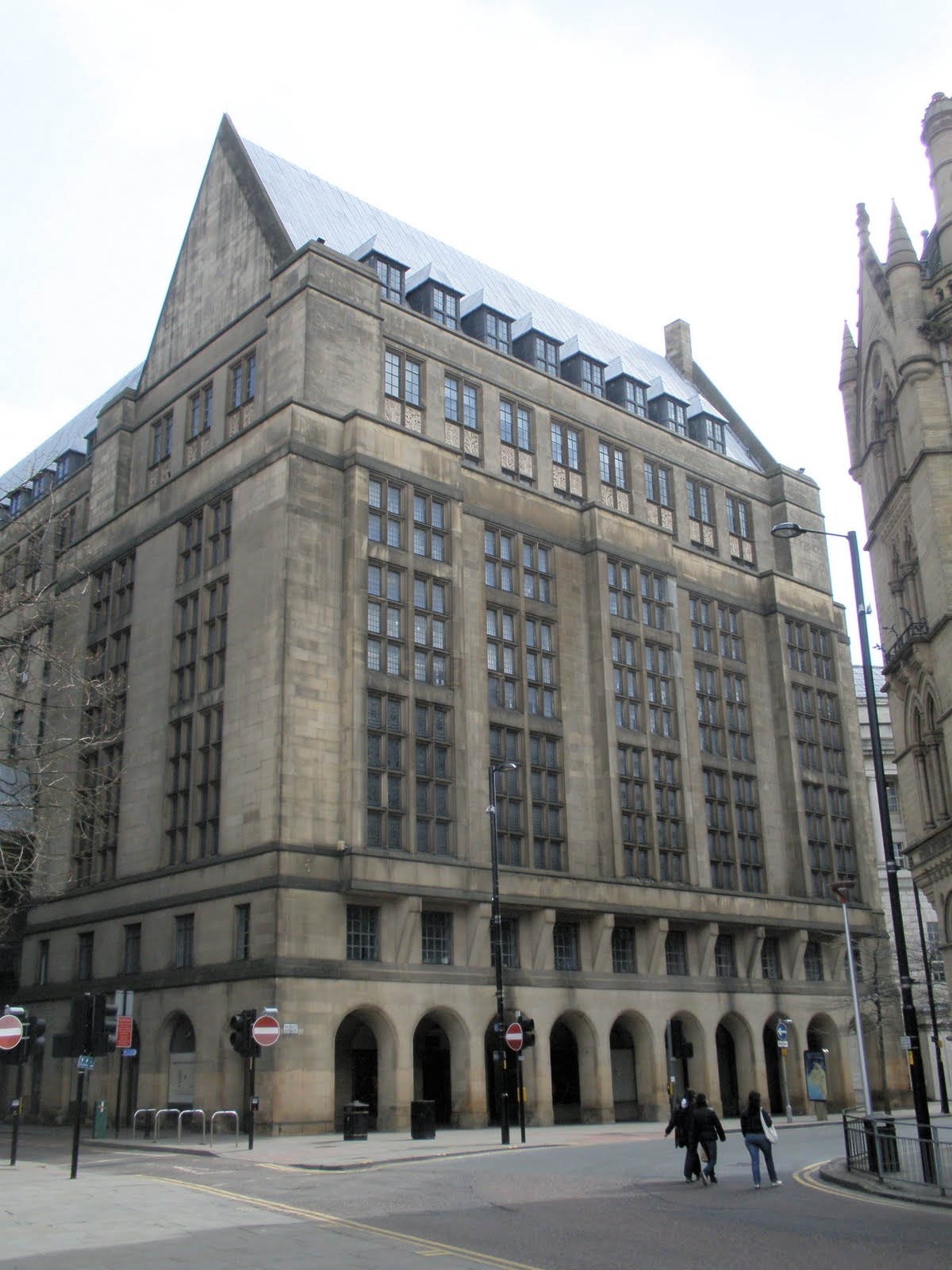 guttae: E. Vincent Harris: Manchester Town Hall Extension 1934-38