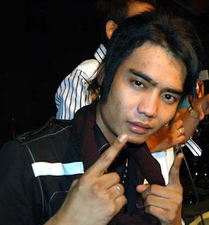 Charlie ST12 terapi air putih | ST 12 BAND