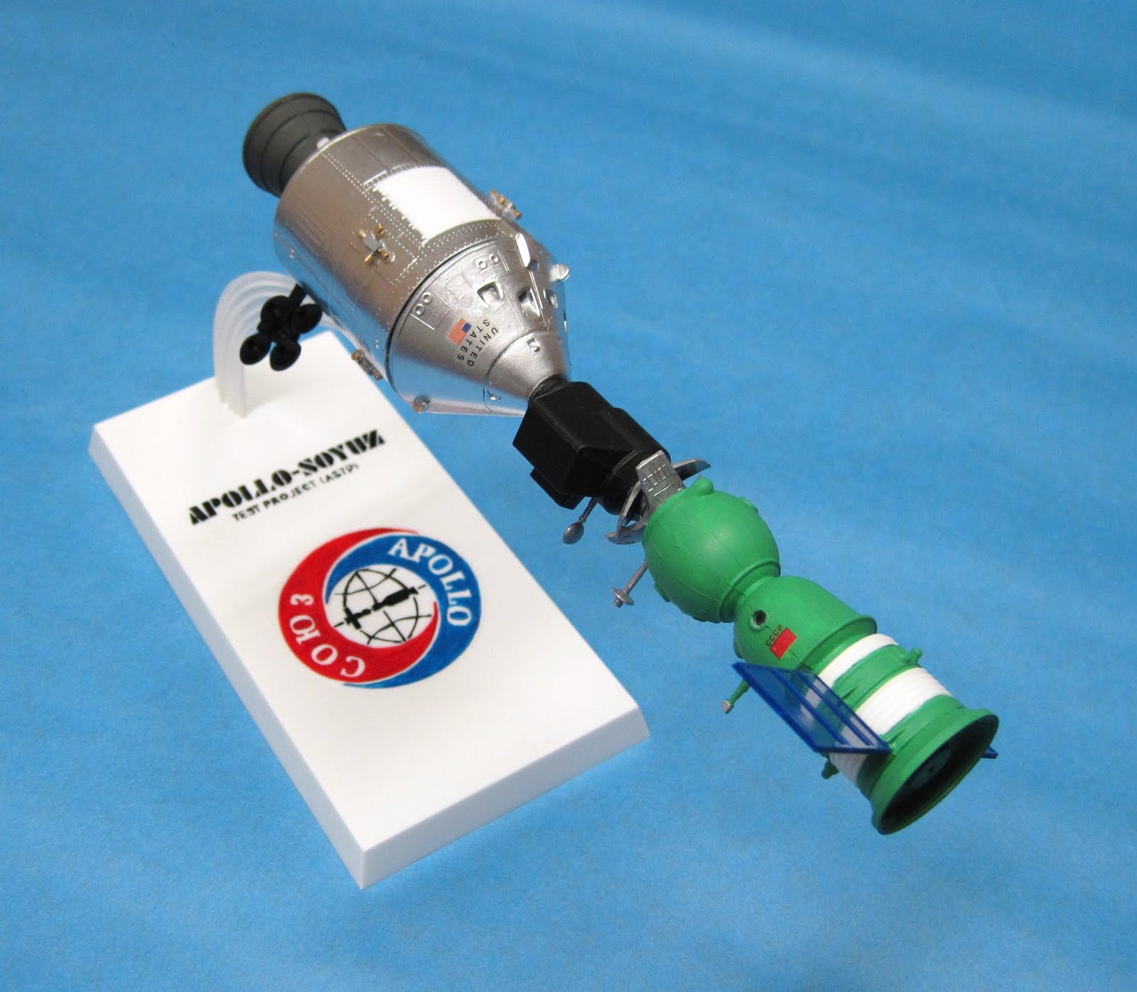 Model Airplane Memories: Revell Apollo-Soyuz!