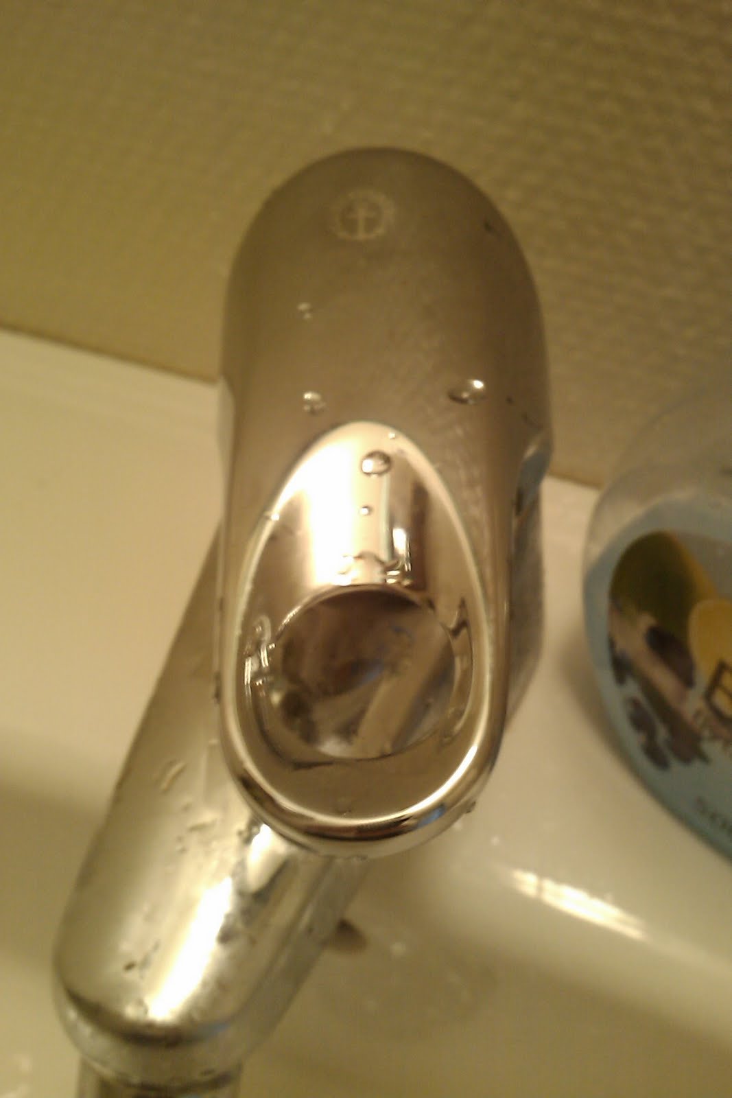 Vardagens små gubbar: Vattenkran, badrummet, Klippan, Göteborg