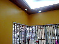 .: membina konis rumah menggunakan kayu