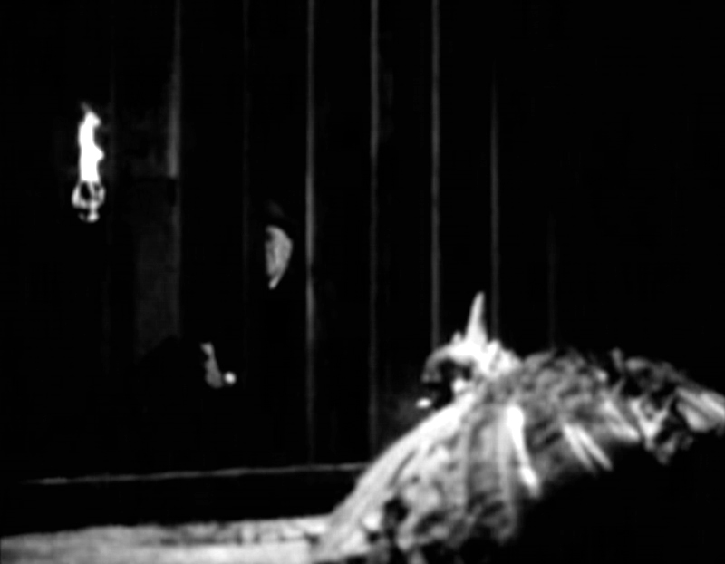 13: THE FLYING SERPENT / PRC - 1946