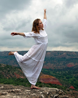 News: Stephanie Anne Joins New Book: "Beauty Revealed"