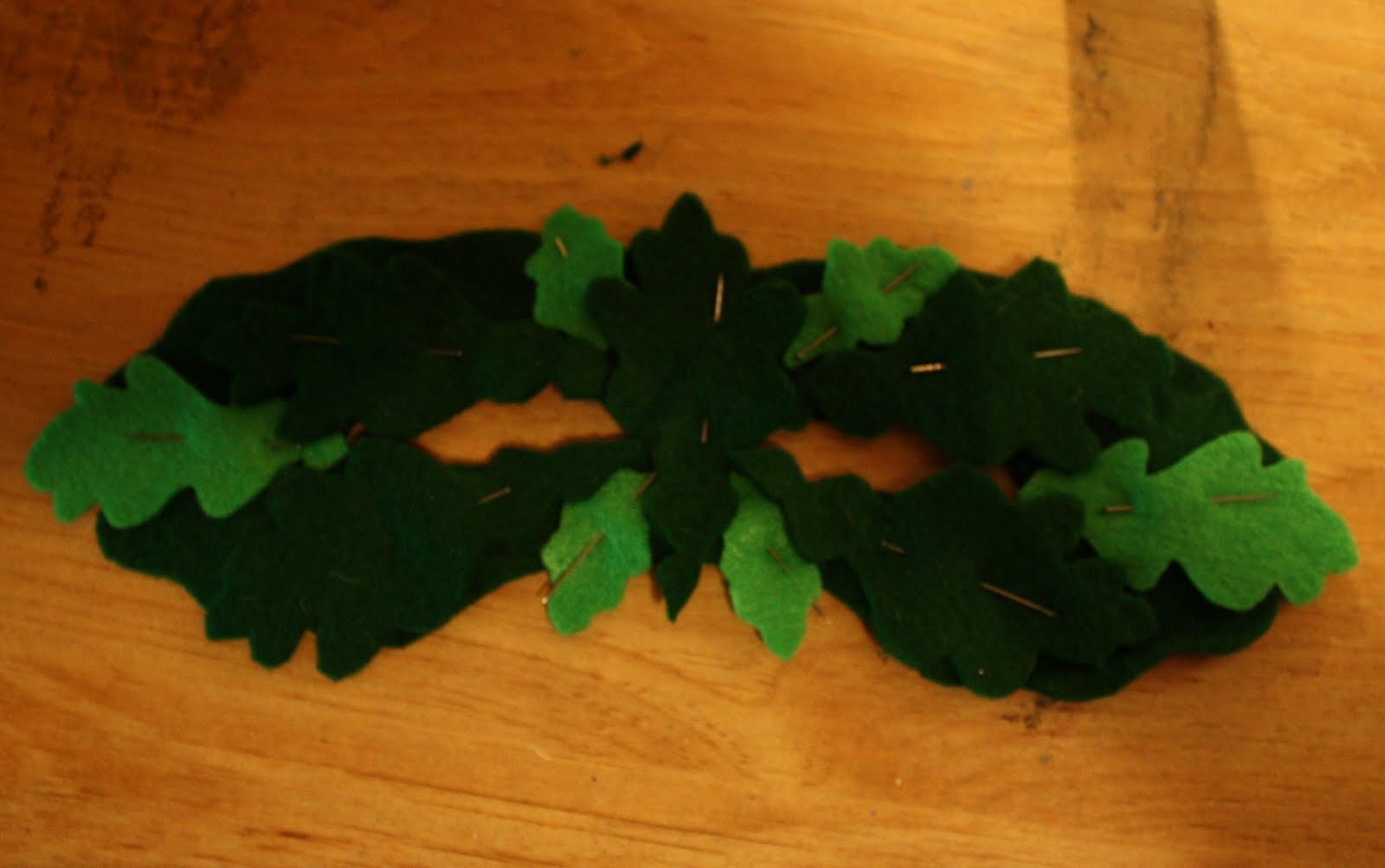 Aux Demilunes: Green Man Mask PATTERN and TUTORIAL :)