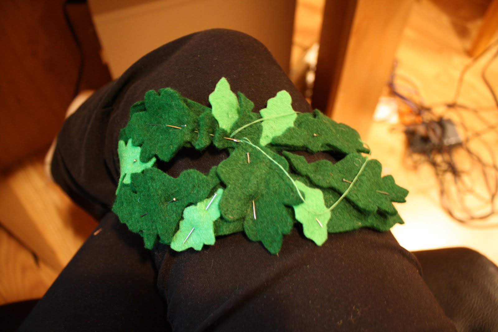 Aux Demilunes: Green Man Mask PATTERN and TUTORIAL :)