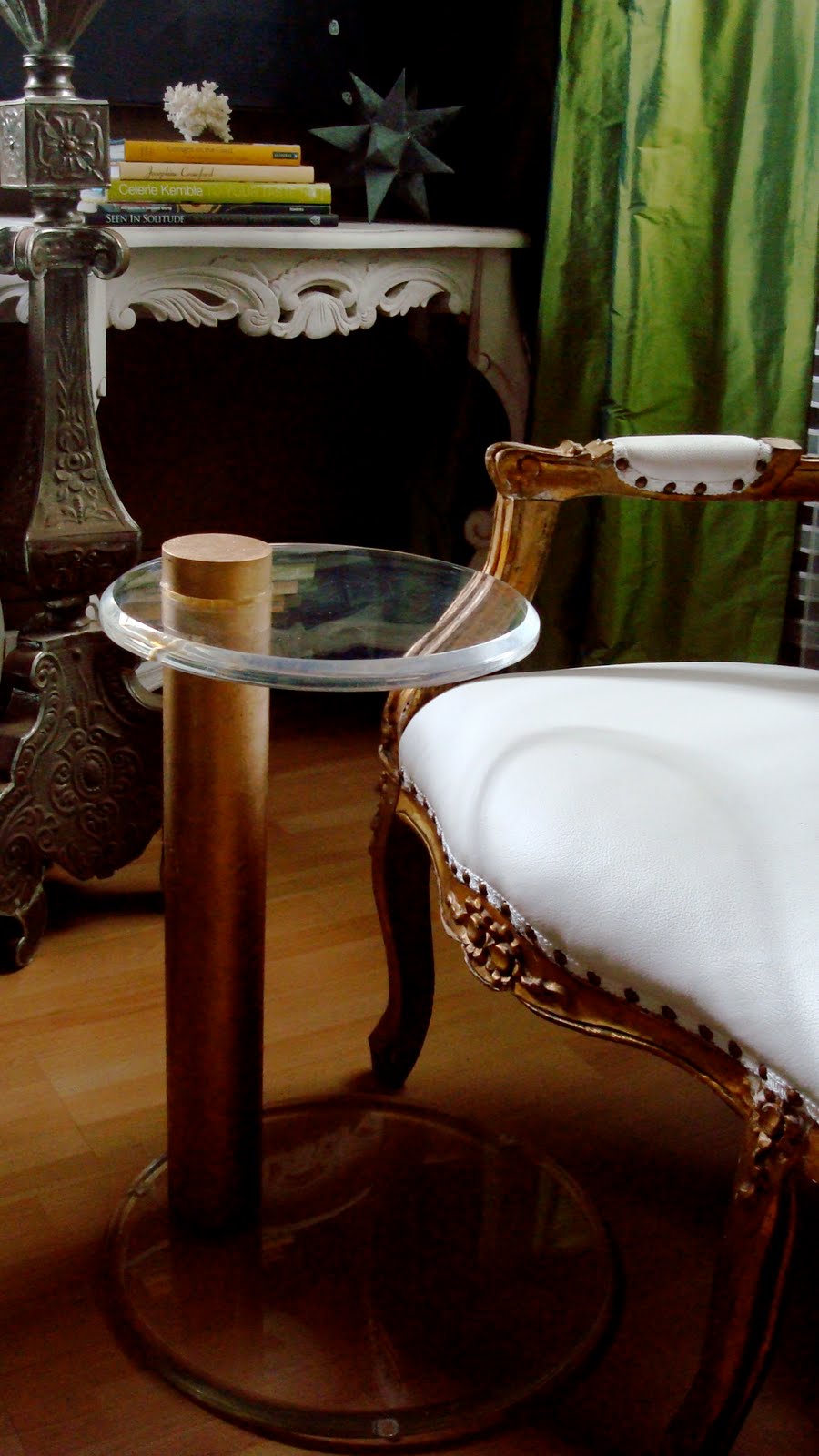 * v i s u a l * v a m p *: Cigarette Tables