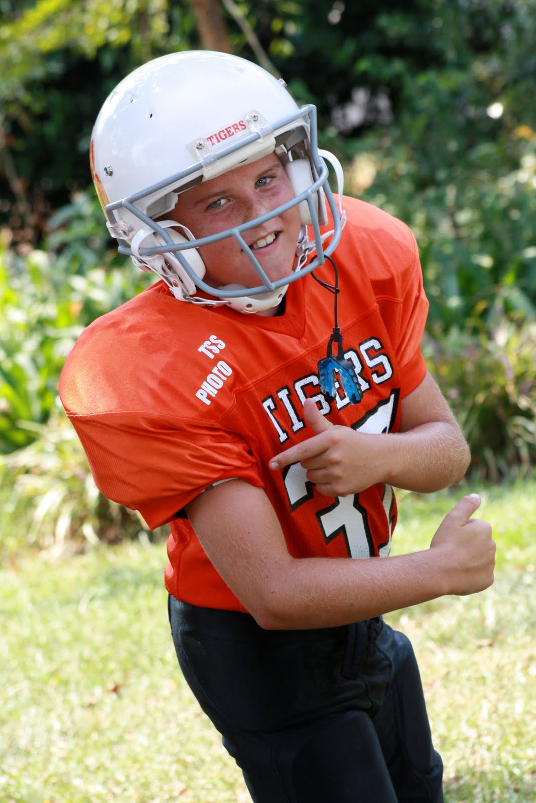 "KEEPSAKES" by Conny's Photography: FootBall Action Shots