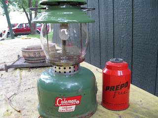Vintage Coleman Lanterns: Coleman propane lantern 1971 Model 5122