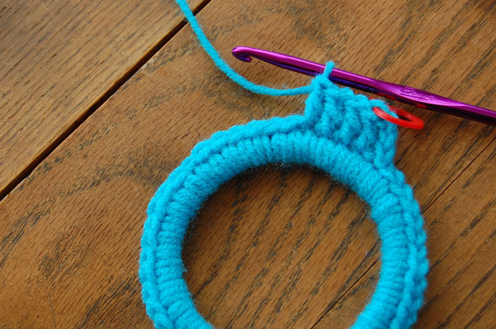 Lola Nova - Whatever Lola Wants: Mary Go Round crochet flower ring tutorial