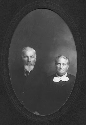 Glad Family Histories: Jacob and Elizabeth Emma Michaelson Photographs