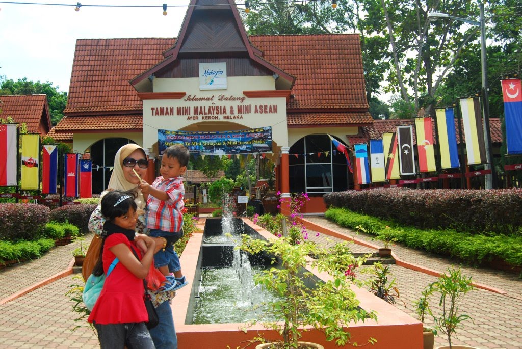 CHEMPAKA in the HOUSE: TAMAN MINI MALAYSIA,MELAKA (3)