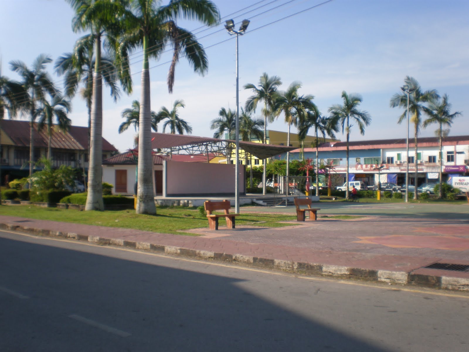 sarawak kolomi: The Simunjan Night Bazaar